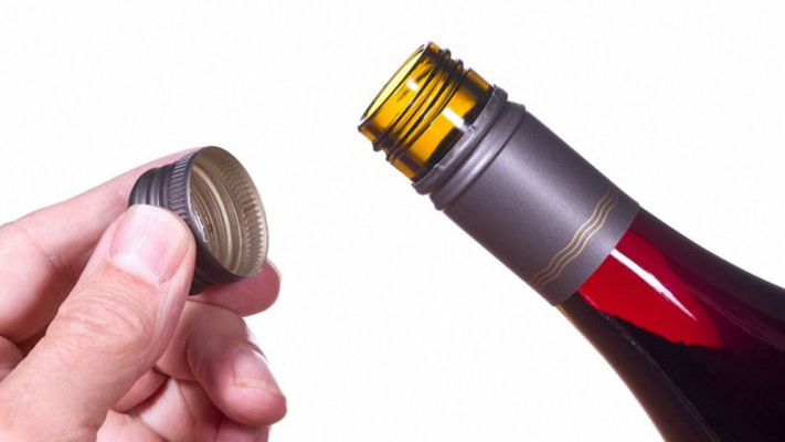 What is the Top of a Wine Bottle Called? – A Guide to Wine Closures